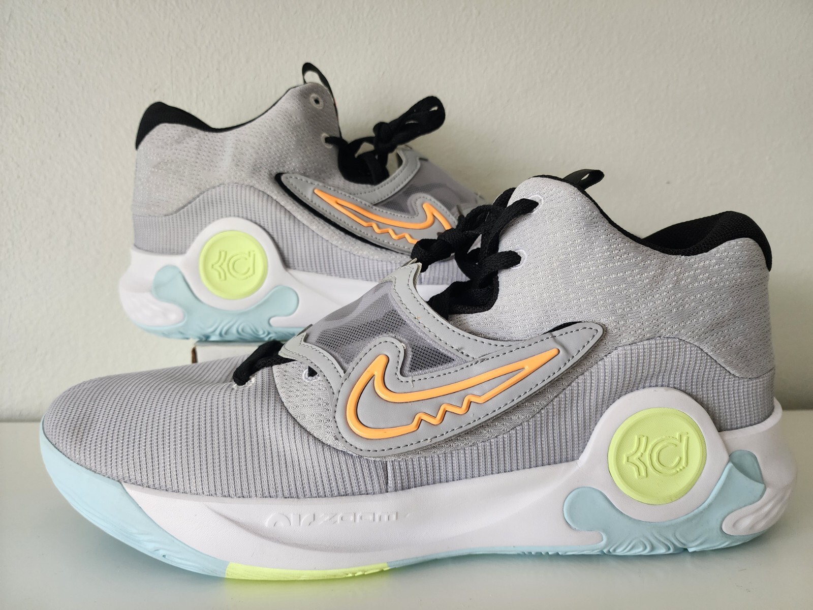NEW Nike KD Trey 5 X Kevin Durant Basketball Shoes Gray Size 18 DD9538 ...