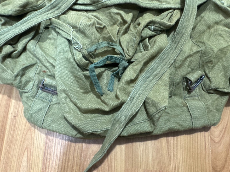 1 backpack , VC VIETNAMESE ARMY Combat Rucksack / Backpack | eBay