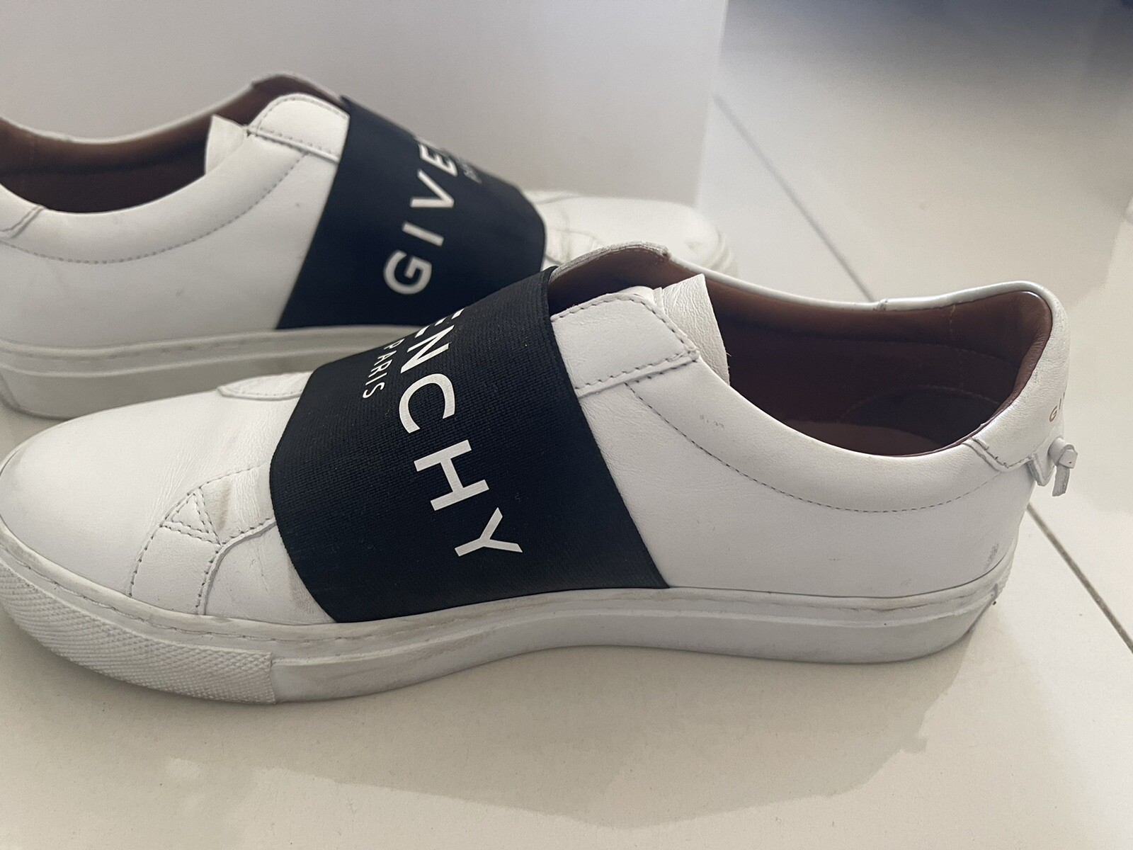 Givenchy Urban Street Sneaker Women Size 7B - Gem