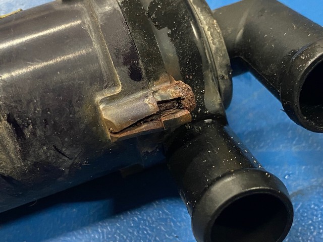 VW Touareg 7l Additional Auxiliary Coolant Water Pump 7L0965561J for ...