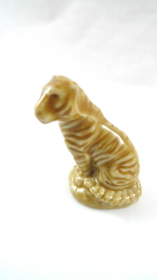 Wade England Ceramic Animal Figurine Light Tan SITTING STRIPED TIGER | eBay