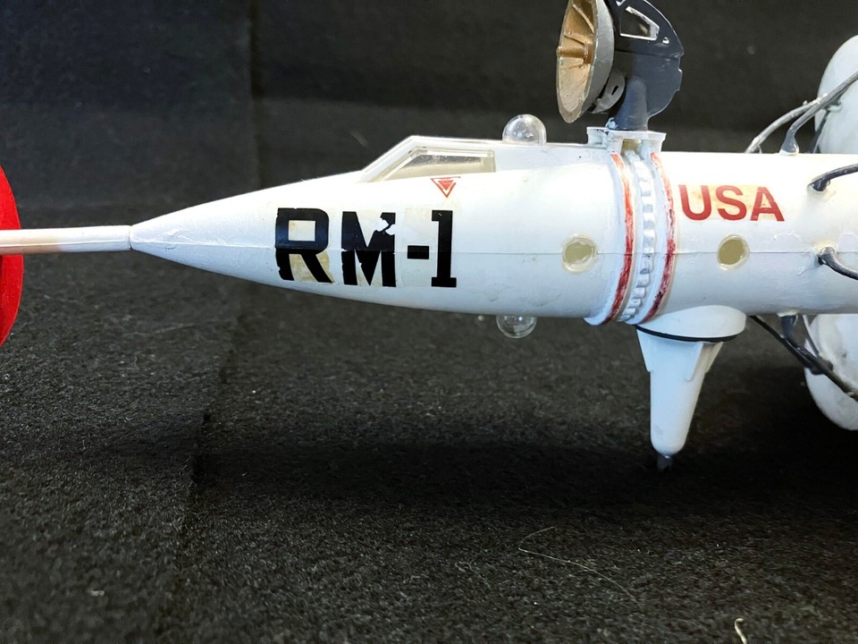 Strombecker Walt Disney's RM-1 Rocket Space Ship Model D34-100 1/67 ...