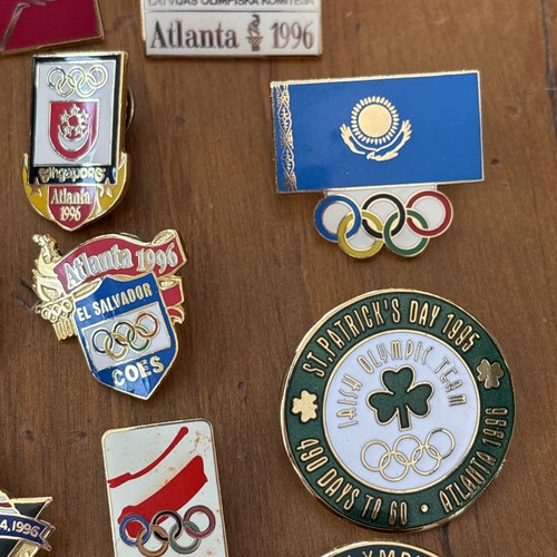 LOT 39 1996 Atlanta Olympics Lapel Pins Committee Sponser Izzy Russia ...