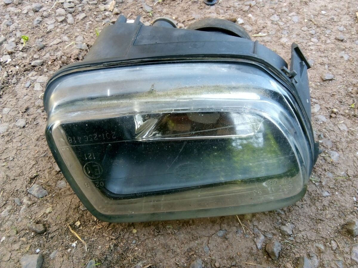 Genuine Jaguar XJR XJ X300 N/S Front Fog Light DBC11017 AWJ Genuine Jaguar XJR XJ X300 N/S Front Fog Light DBC11017 AWJ