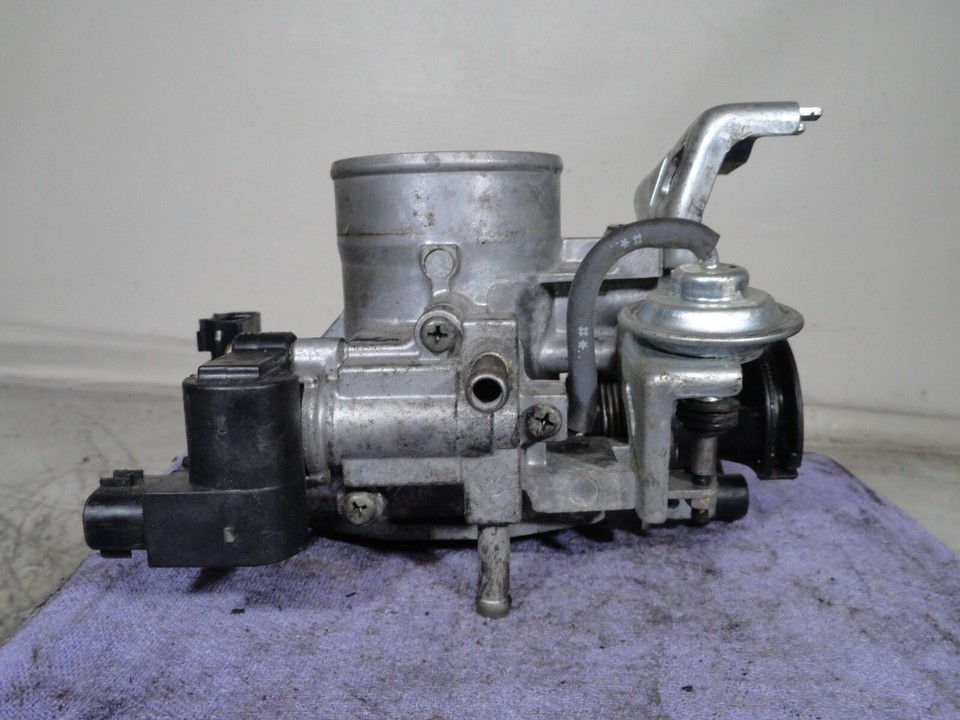 OEM 1999-2004 Toyota 4Runner Tacoma Throttle Body Assembly 22210-75240 ...