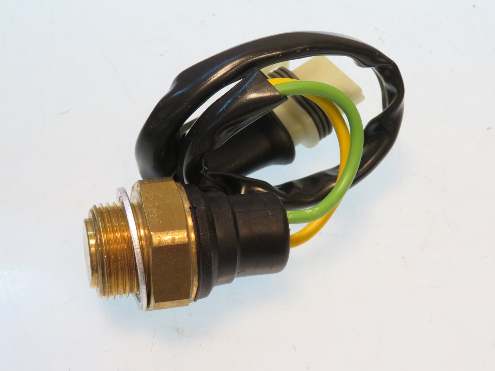 Engine Coolant Fan Temperature Switch Fits Eagle Medallion 2.2L 201 ...