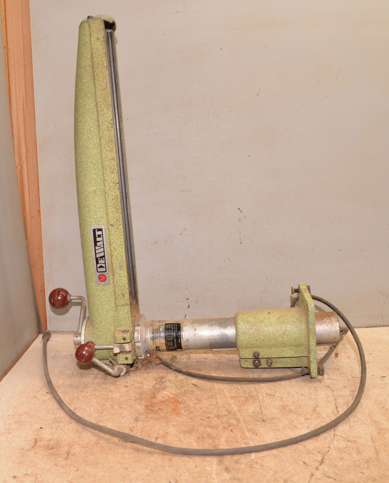 Dewalt radial arm saw lift & arm collectible repurpose router lamp ...