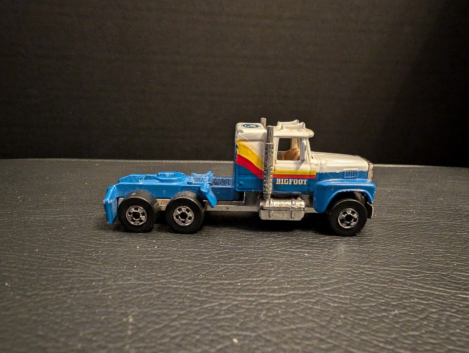 1981 Hot Wheels Bigfoot Ford LTL Semi Truck Rare Steering Rigs Hauler ...