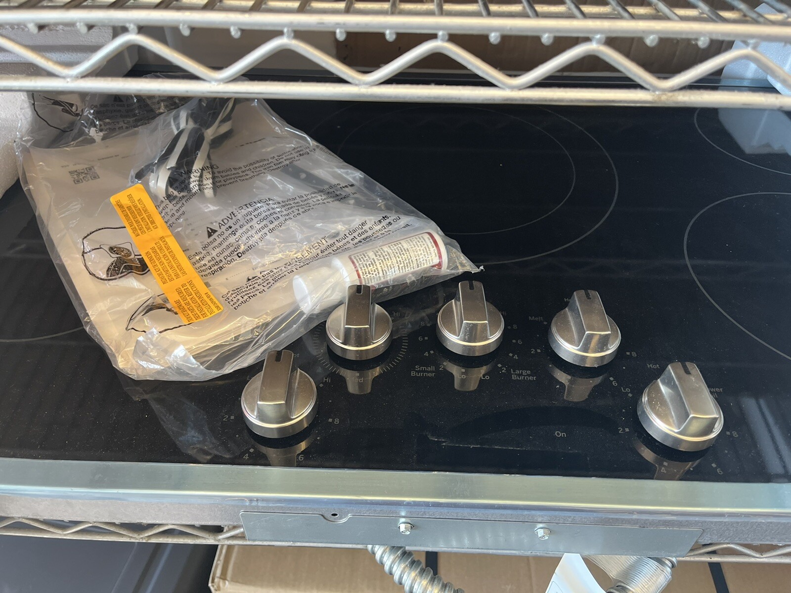 GE JP3036SLSS 36 Inch Electric Cooktop with Five Radiant Cooking ...