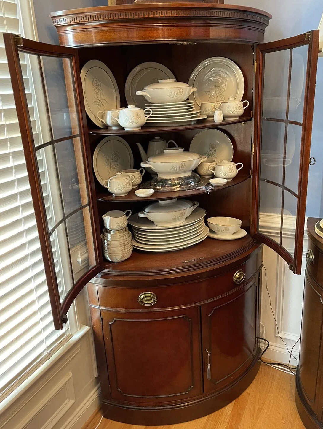 Drexel Mahogany Corner China Cabinet | Cabinets Matttroy