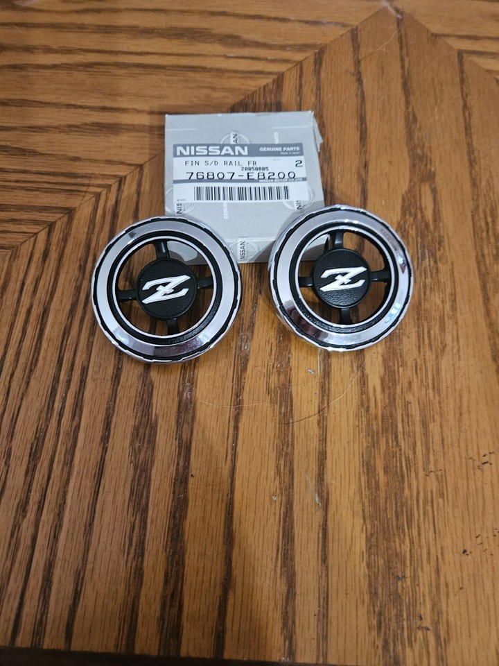 1972-1978 Datsun 240z 260z 280z Vintage Metal roof emblems/New Plastic ...