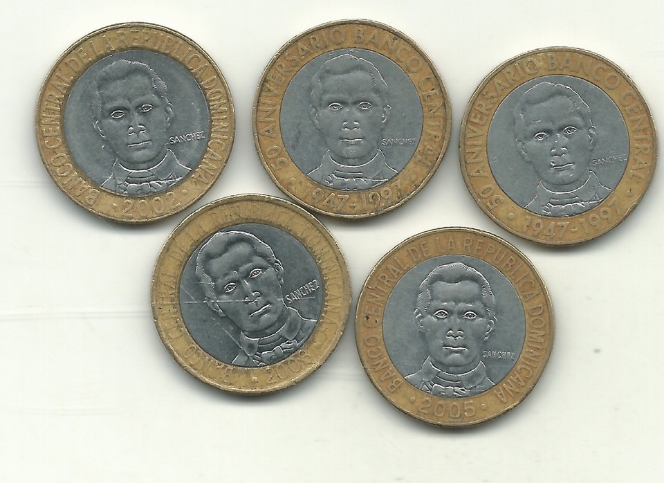 LOT 5 DOMINICAN REPUBLIC BIMETAL 5 PESOS COINS-(2)1997,2002,2005,2008 ...