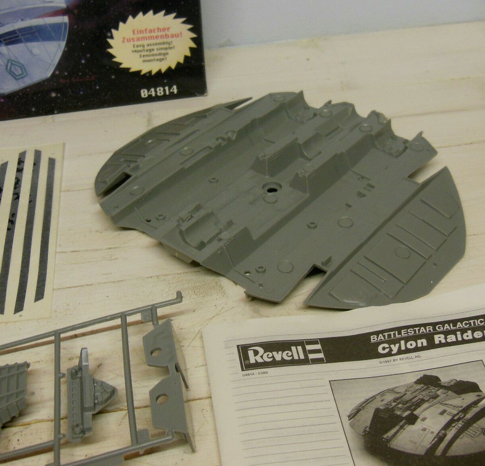 Battlestar Galactica Cylon Raider Moebius Kit 04814 Revell 1997 Nuovo ...