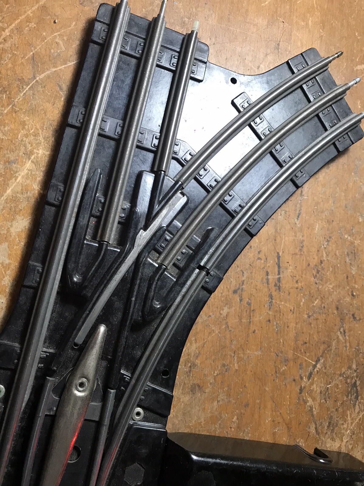 LIONEL 022 REMOTE CONTROL SWITCH Right hand turnout with new wire ...