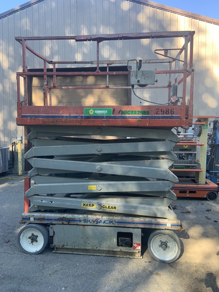2005 SKYJACK SJ4632 32’ ELECTRIC RUNABOUT SCISSOR DRIVABLE MAN LIFT | eBay