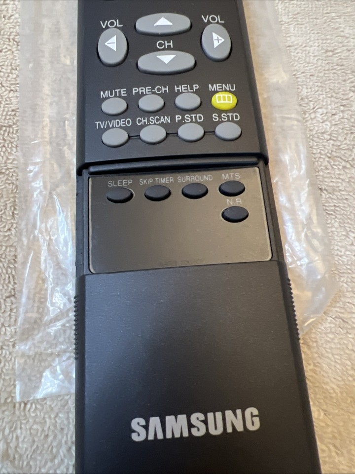 Samsung Universal Remote Control REMOCON TV VCR CABLE? Unknown L#0115 ...