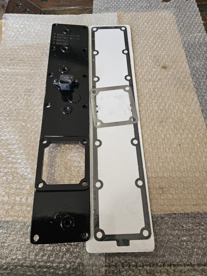 03-07 Dodge Ram 5.9L 24V CR Cummins Air Intake Manifold Plenum Plate P ...
