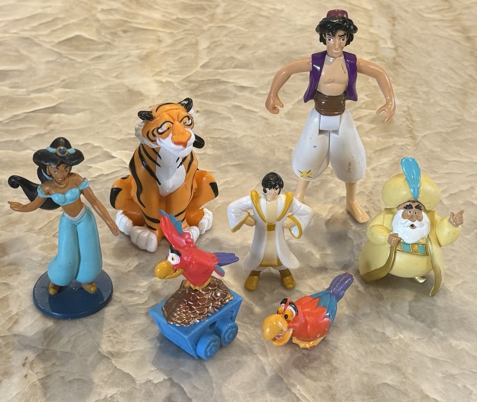 Lot 23 PVC Figure Cake Topper Disney Aladdin Jasmine Rajah Lago Sultan ...
