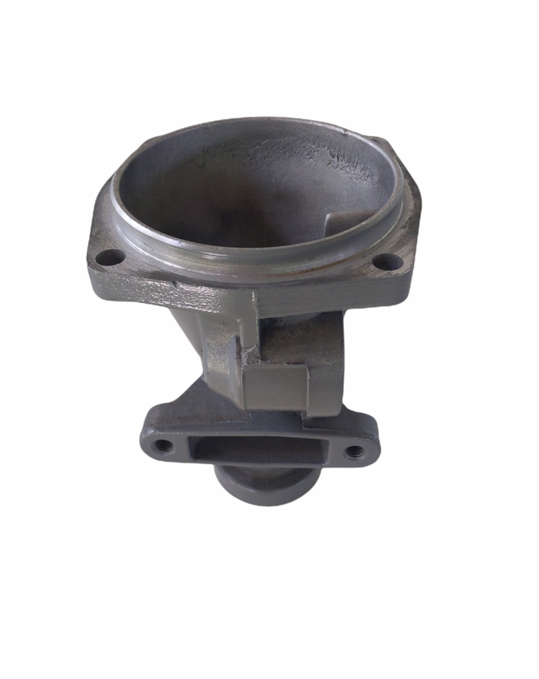 700R4 4L60E TRANSMISSION TAIL HOUSING 2WD SMALL VSS 24202528 W/ MOUNT ...