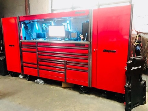 Snap-on Epiq Series. Utility Vehicle. Work Station & Side Cabinets W ...