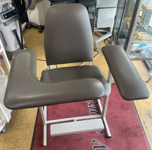 Custom Comfort Medtek Tall Blood Draw Chair with Foot Rest | eBay