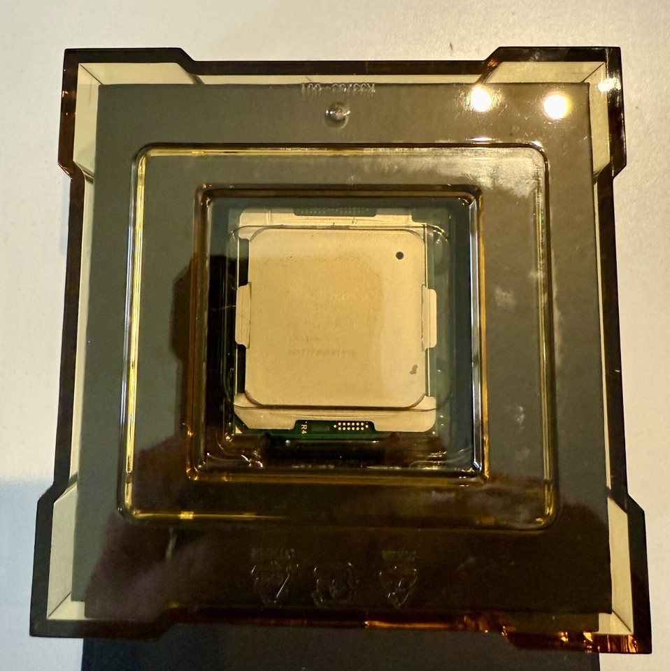 Intel Core i9-10980XE LGA-2066 CPU Processor 3.00GHz 18-Core X-Series ...