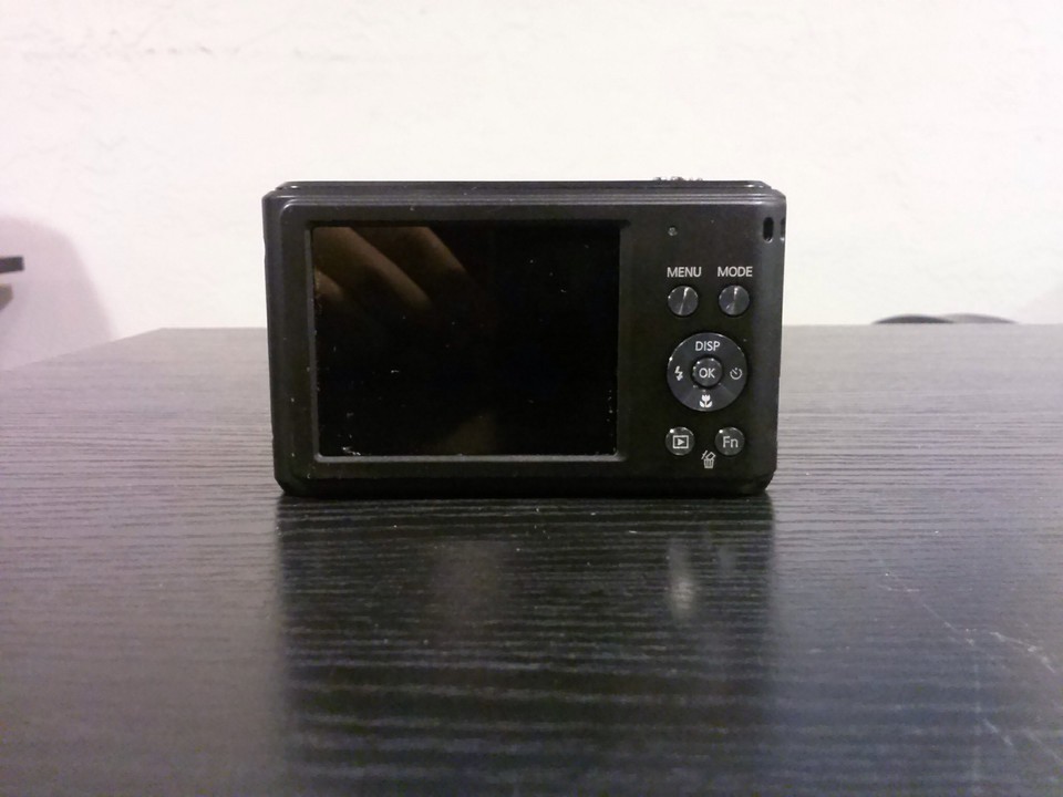 Samsung ES91 14.2 MP Digital Camera - Black (EC-ES91ZZDPBZA) FOR PARTS ...