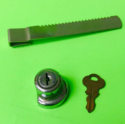 Vintage Wonder Lock Wonderlock retail cabinet lock key inventory ...