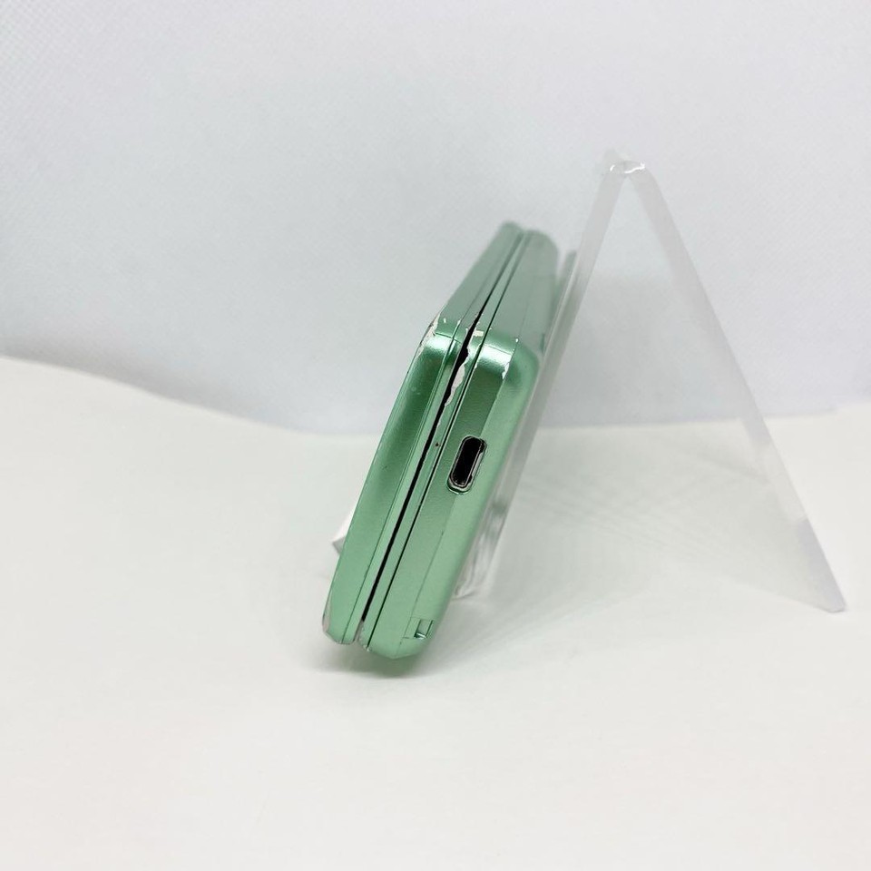 Sharp AQUOS Keitai 3 NP805SH Green - Japanese Flip Phone - Tested ...