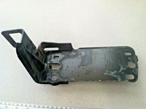 2004-2012 BMW 328i E90 - LEFT FRONT LOWER BUMPER BRACKET SUPPORT ...