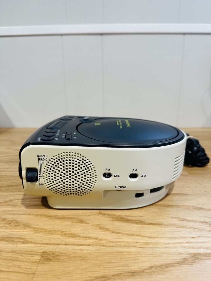 Sony Dream Machine FM/AM Radio CD Player Dual Alarm Clock ICF-CD815 ...