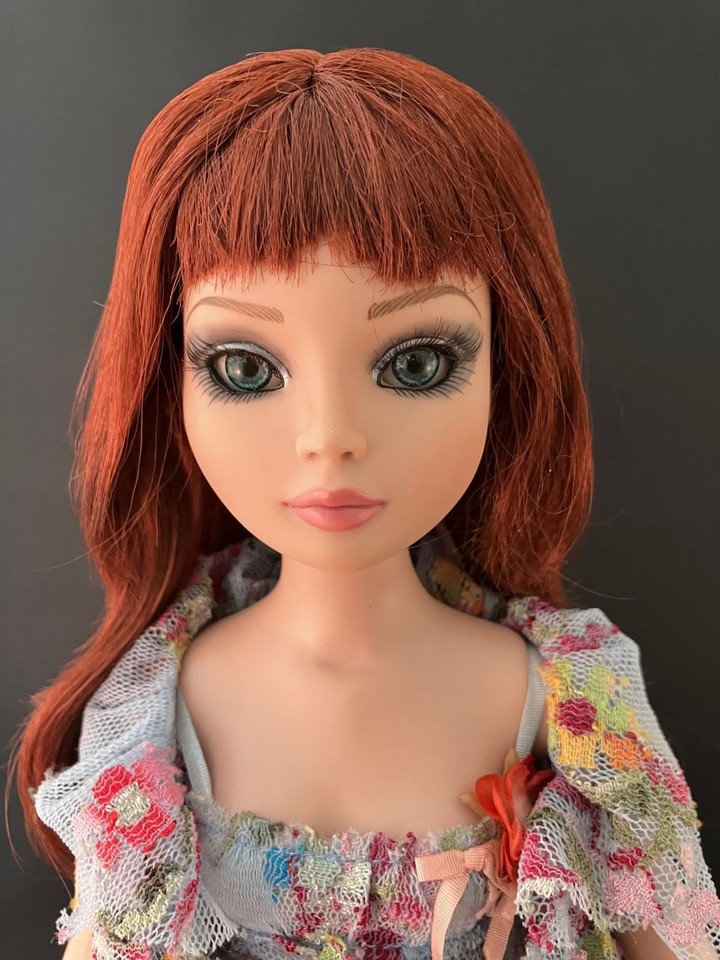 Tonner Essential Ellowyne Too Wigged Out Doll with Robe Limited Ed 30 3 ...