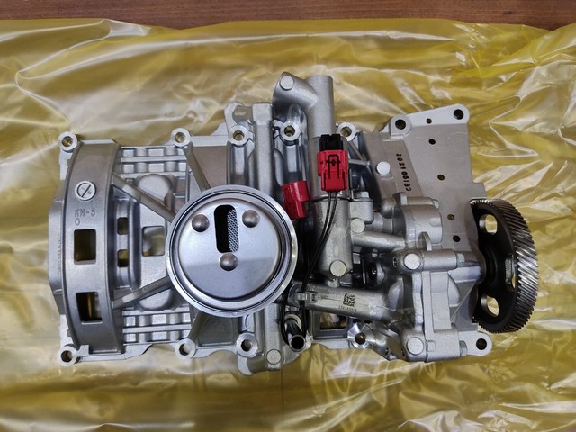 Genuine OEM 213002F500 PUMP ASSY-OIL For Kia Sportage 19 for sale ...