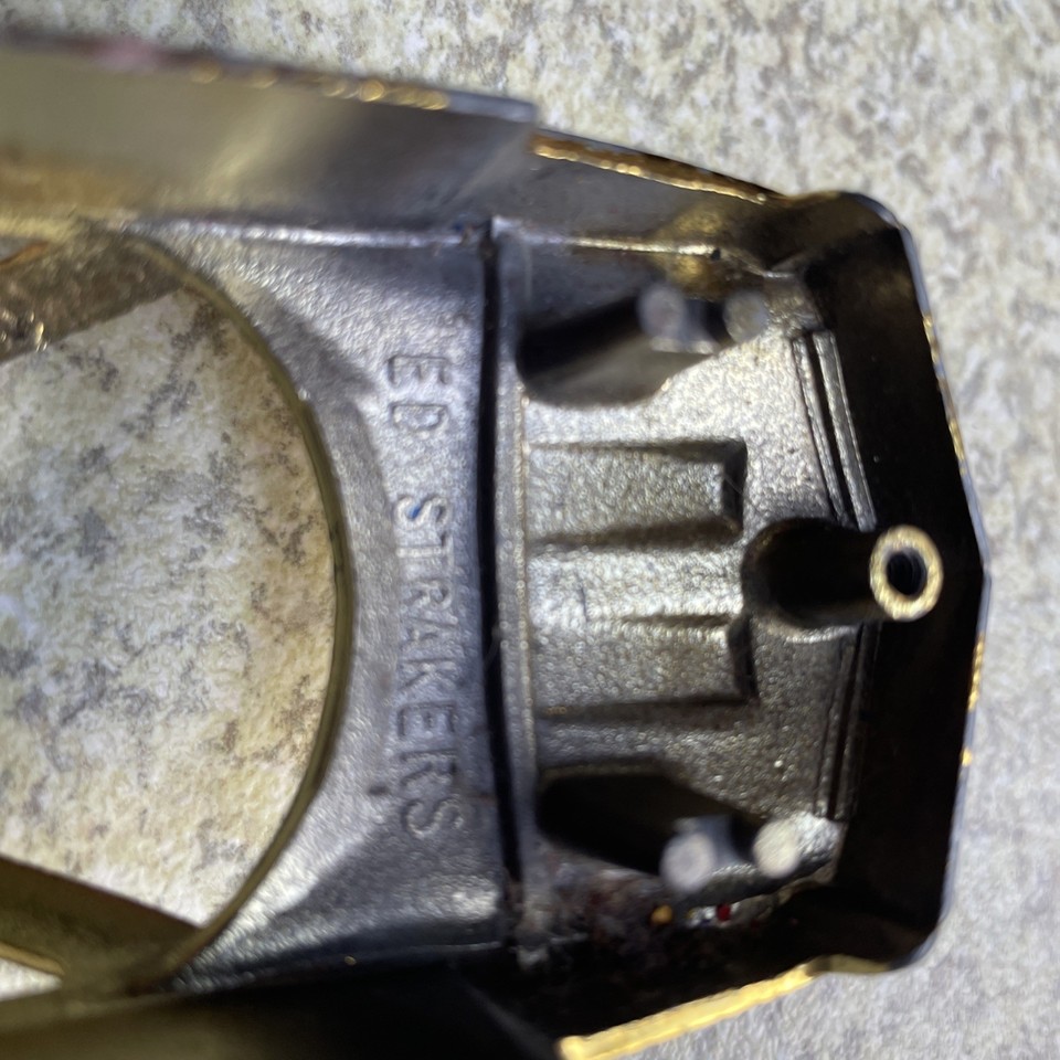 Vintage 1971 Dinky Ed Straker's Car Nō 352 from UFO. Body and Chassis ...