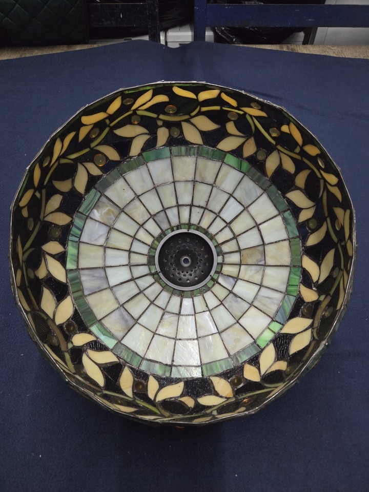 Vintage Tiffany Style Green, Mother Of Pearl Lamp Shade Tan Vine Leaves ...