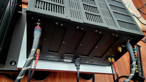 BAT Balanced Audio Technology VK-6200, Two Channel Power Amplifier ...
