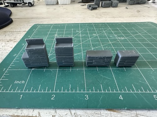 HO Scale Rolling Tool Chest Set | eBay