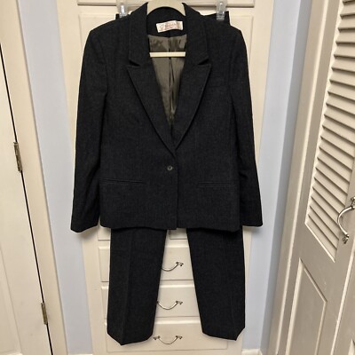Young Pendleton Charcoal Grey Virgin Wool Suit Pants Skirt and Blazer ...