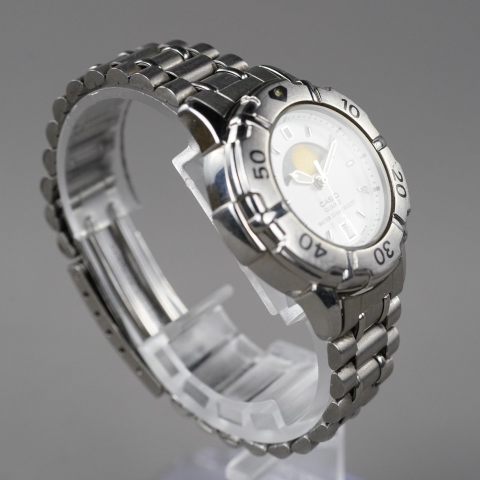 Casio Vintage Moon Phase Diver Women's Watch 32mm Silver LD-717 New ...