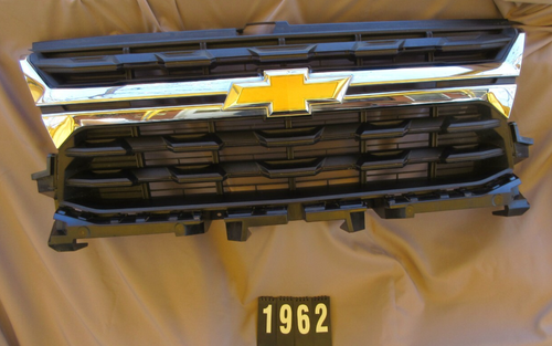 OEM 2021-2022 Chevy Colorado Front Grille Assembly Chrome Black ...