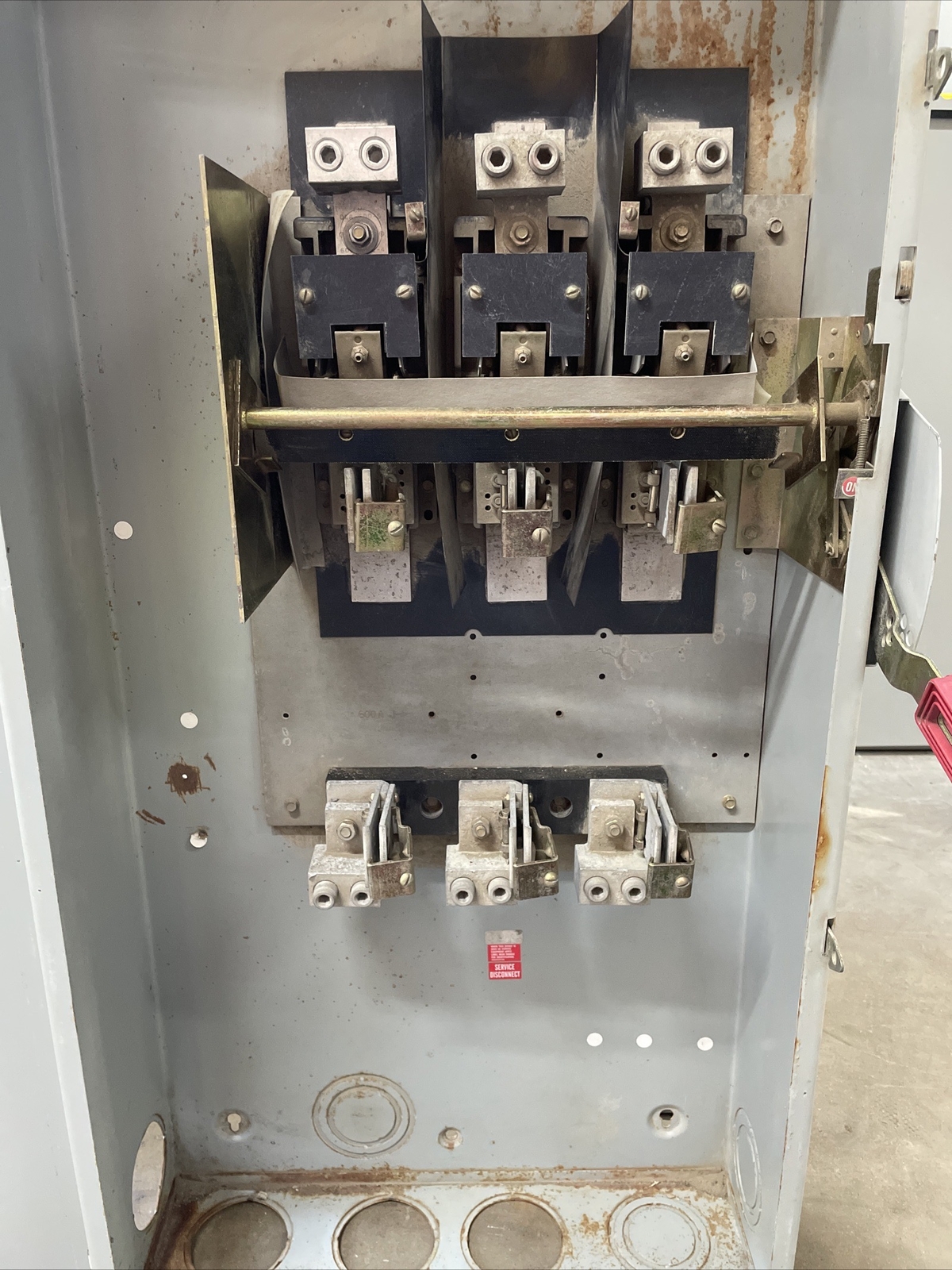 GENERAL ELECTRIC GE DISCONNECT 600 AMP 600V 3 POLE FUSIBLE NEMA 1 ...