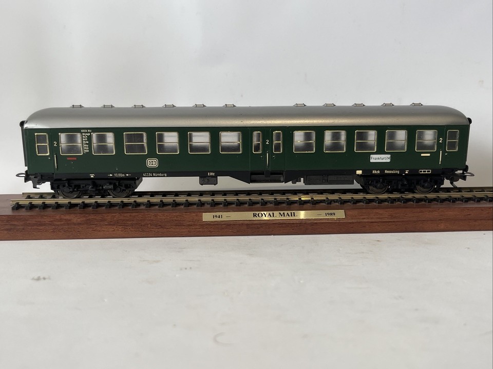 Fleischmann HO Green Passenger Coach Car DB 40634 Frankfurt Nurnberg ...