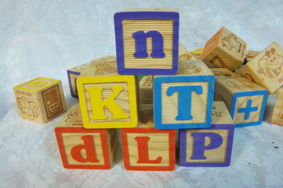 Garanimals 1.75" Wooden Alphabet Blocks 27 EUC Building Toy | eBay