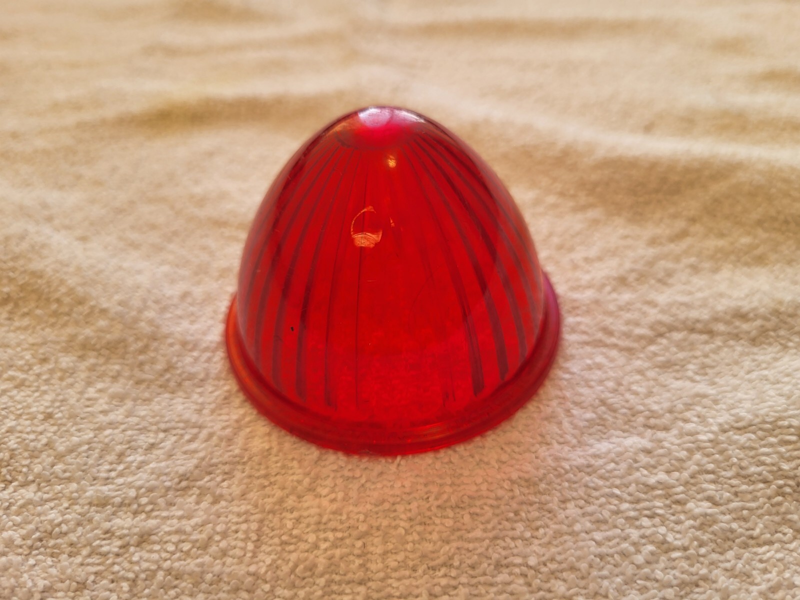 ( 1 ) Vintage Dominion Auto Saf-t-Ray 91 Red Truck Car Tail Light Lens ...