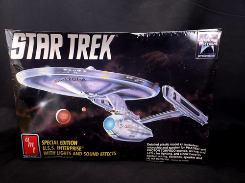 U.S.S. Enterprise Star Trek Model Kit Special Edition with Lights ...