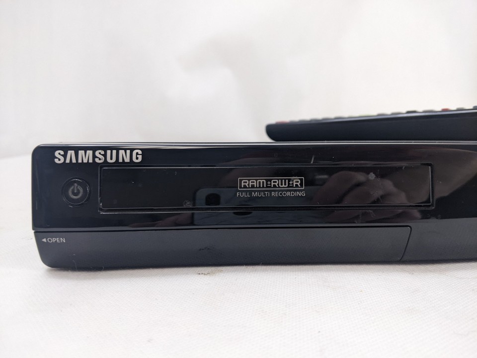 Samsung HDD & DVD Recorder DVB Freeview DVD-SH893M 160GB Remote & HDMI ...