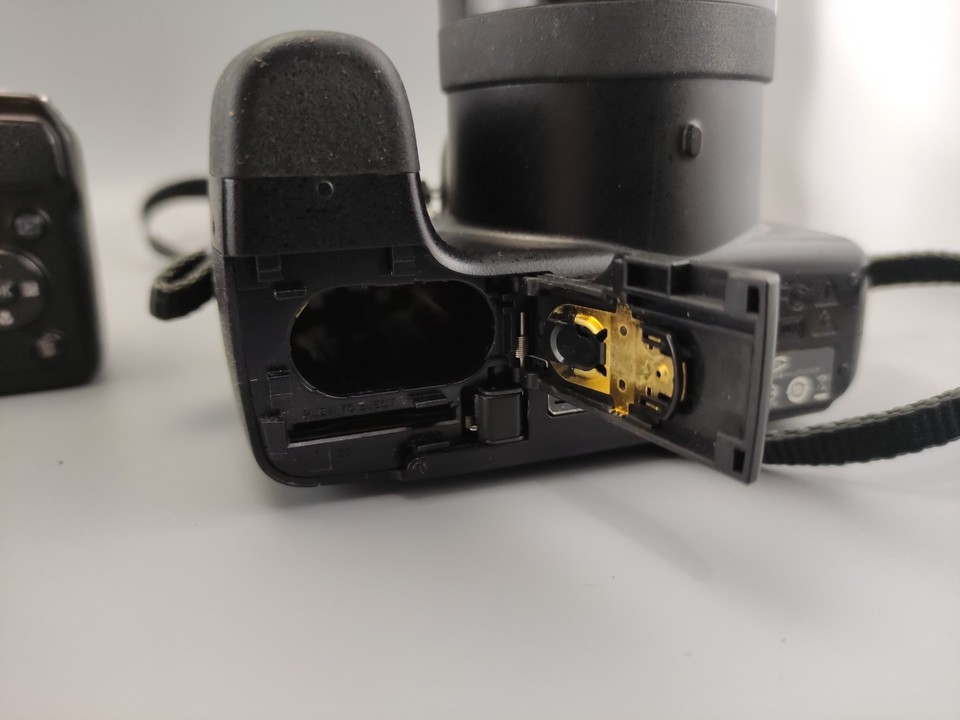 Nikon Coolpix L320 Digital Camera Dead & Fujifilm S5500 Kodak Spares ...