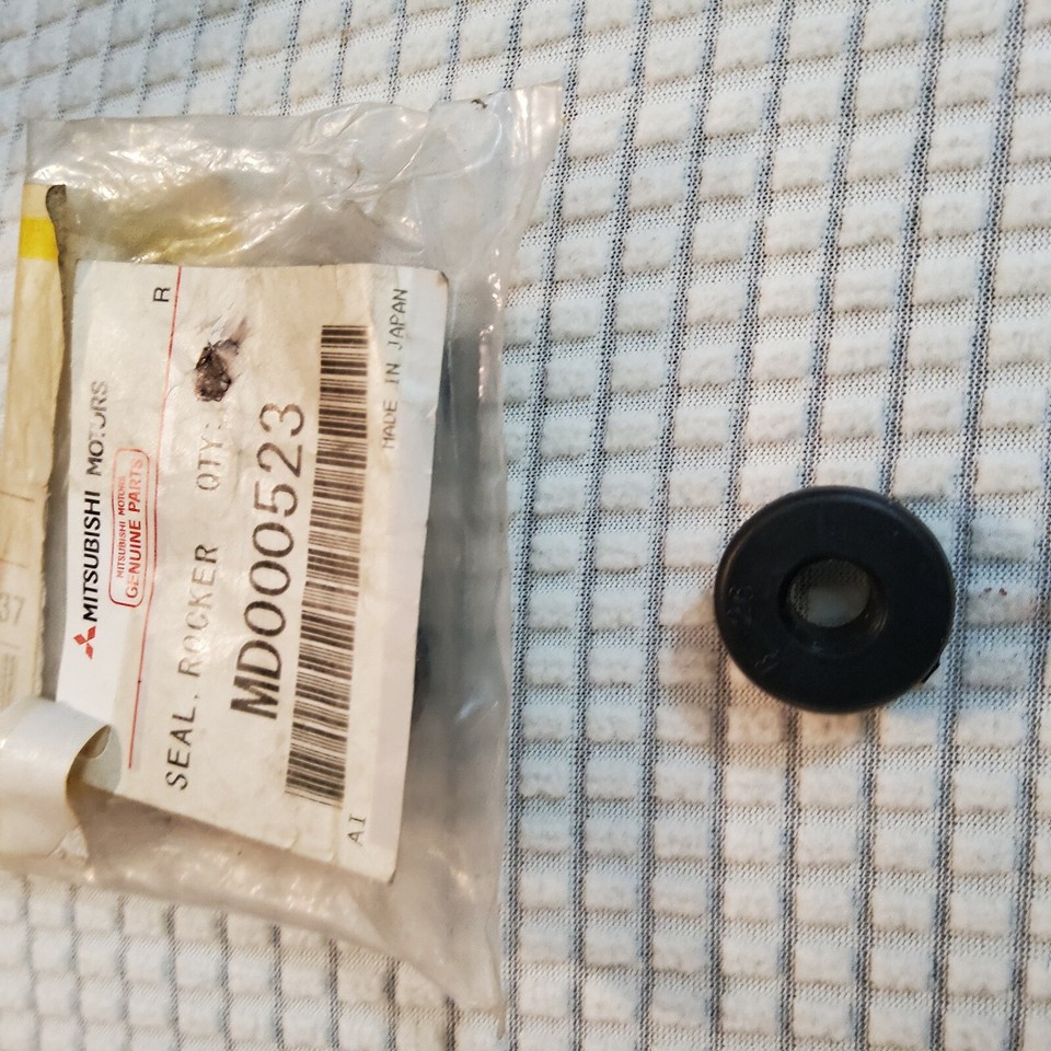 Genuine OEM Mitsubishi MD000523 Engine Valve Cover Grommet | eBay