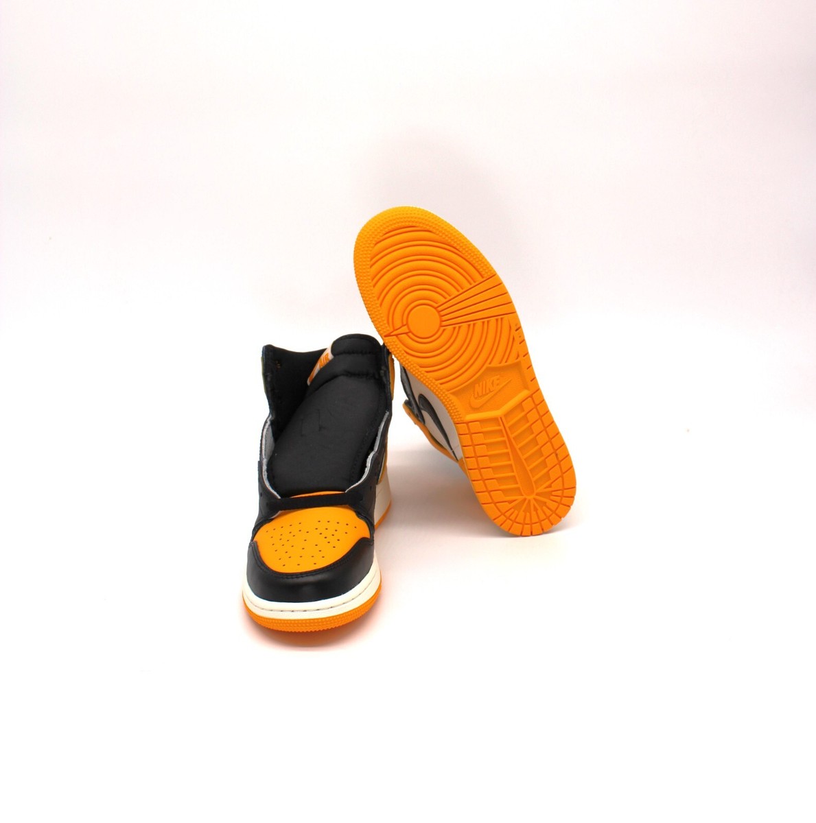 Size 6Y - Nike Air Jordan 1 Retro High OG Taxi Yellow Black Size 6Y - Nike Air Jordan 1 Retro High OG Taxi Yellow Black