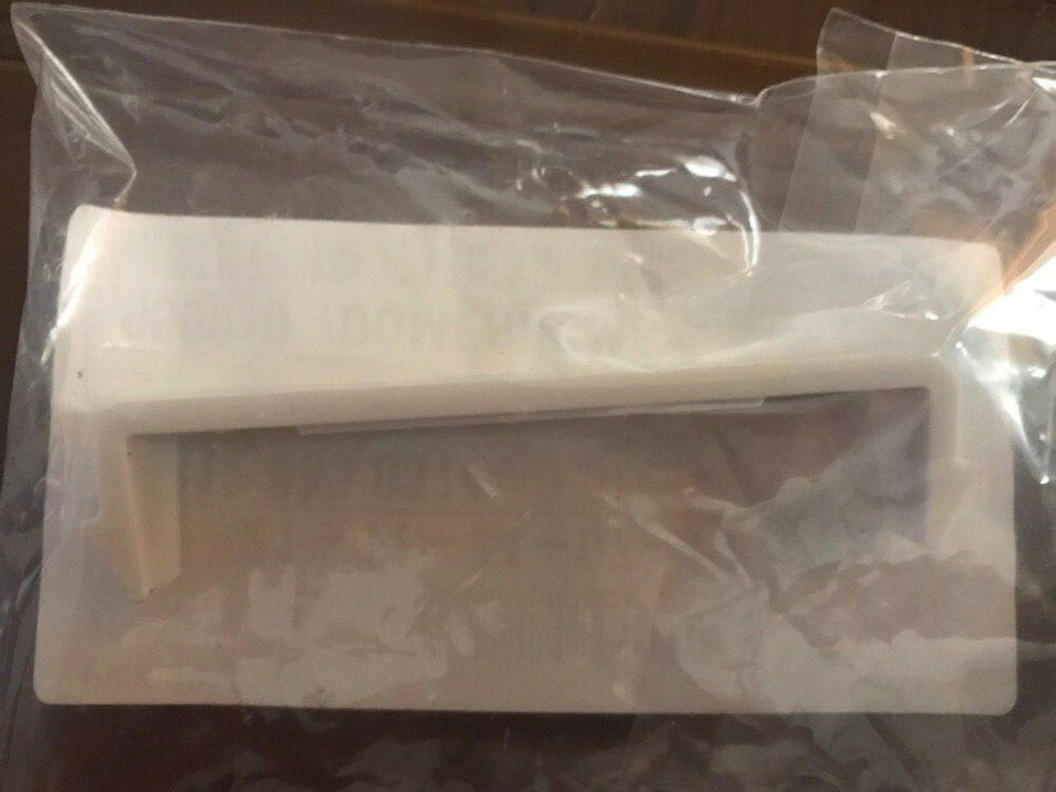 Genuine Mercedes E W212 Elegance Front Bumper Radar Sensor Bracket ...